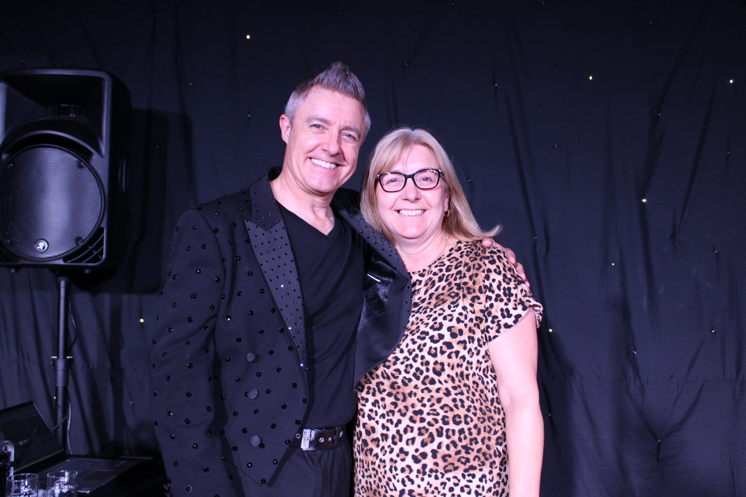 Andy Wilsher Sings - Robbie W, Michael Buble, Rat Pack, 60s, Acts